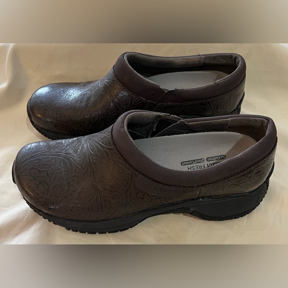 Merrell | Shoes | Merrell Womens Clog Mules | Poshmark